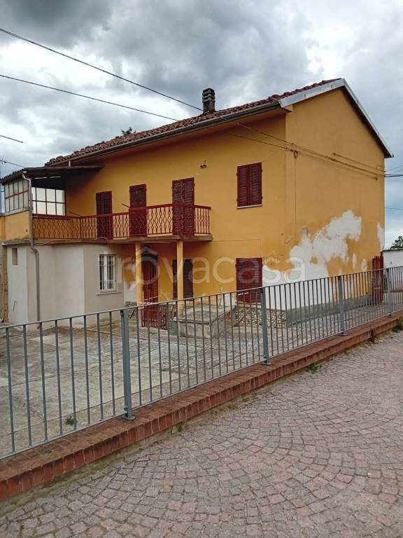 Villa in in vendita da privato a Vigliano d'Asti via Lorenzo Adorno, 3