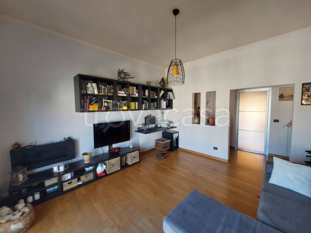 Appartamento in in vendita da privato a Livorno viale dei Pini