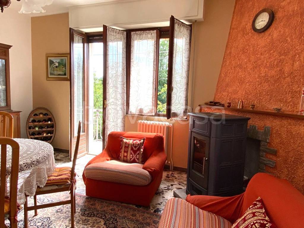 Appartamento in vendita a Ghiffa corso Dante Alighieri, 286