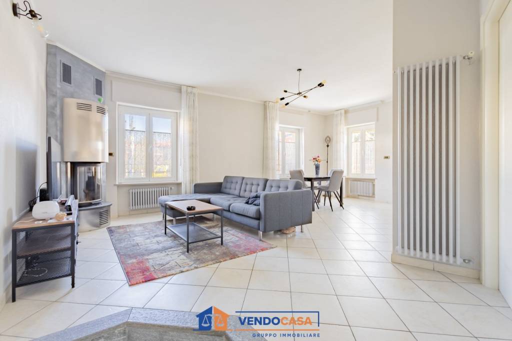 Appartamento in vendita a Borgo San Dalmazzo corso Barale, 126