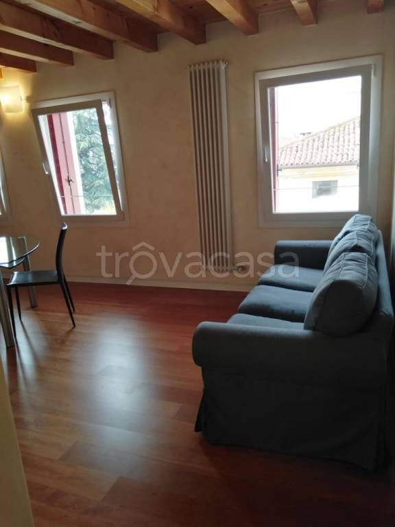 Appartamento in vendita a Schio via Don Francesco Faccin, 49