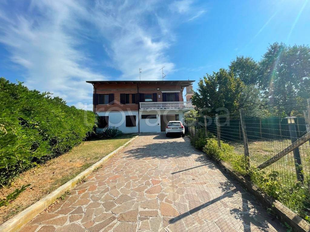 Appartamento in vendita a Castelvetro di Modena via Sinistra Guerro, 18/a