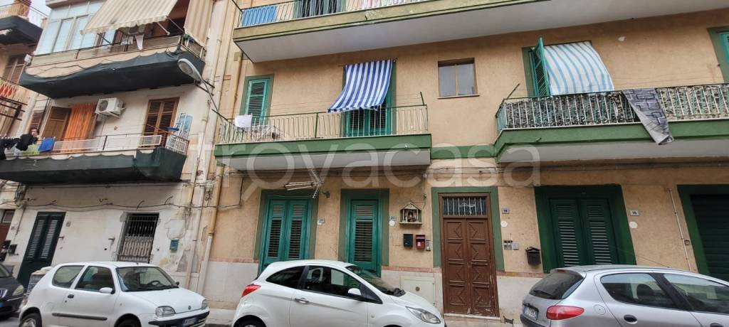 Appartamento in vendita a Bagheria via Giovanni Girgenti, 18