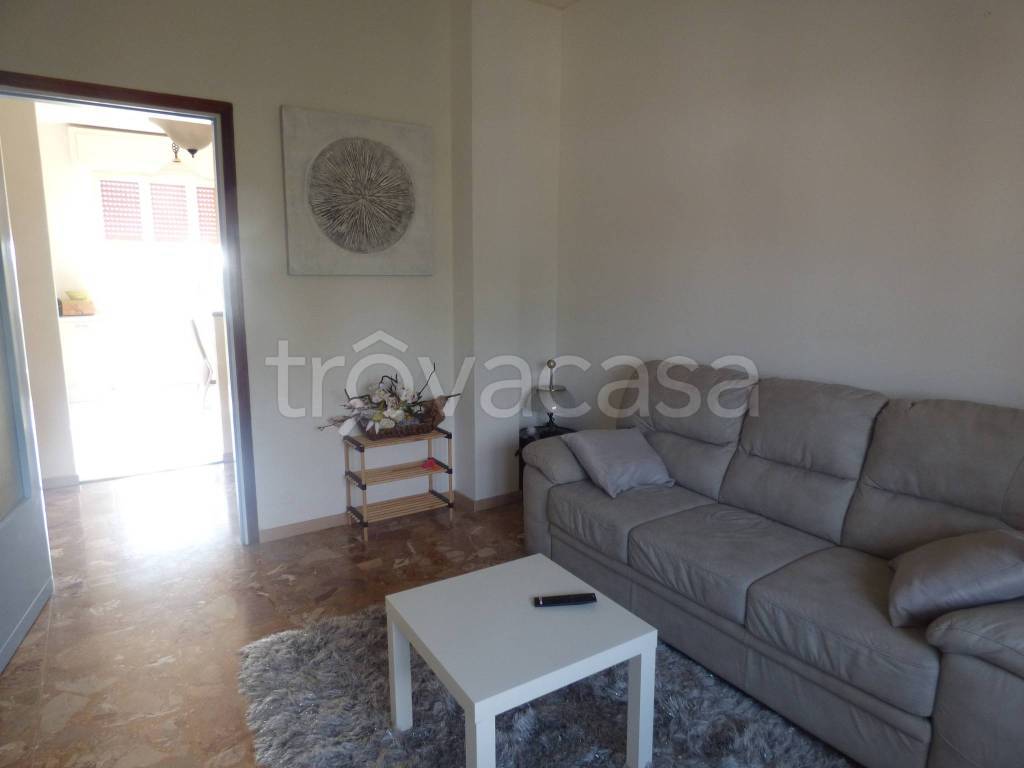 Appartamento in vendita a Vigevano viale Giacomo Leopardi