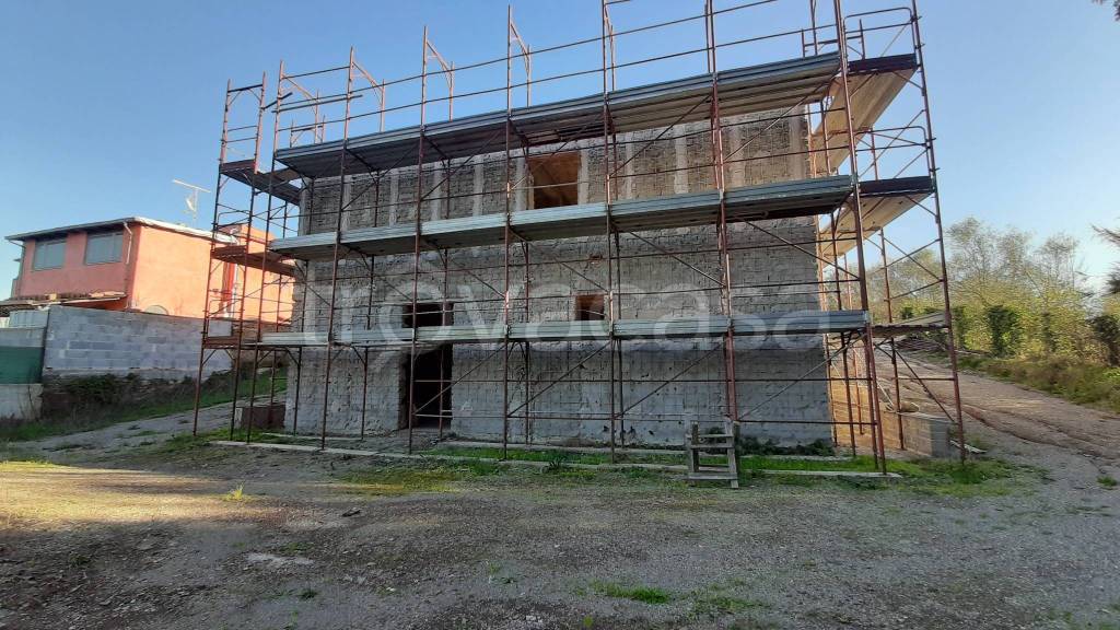 Villa in vendita ad Aprilia via Stura