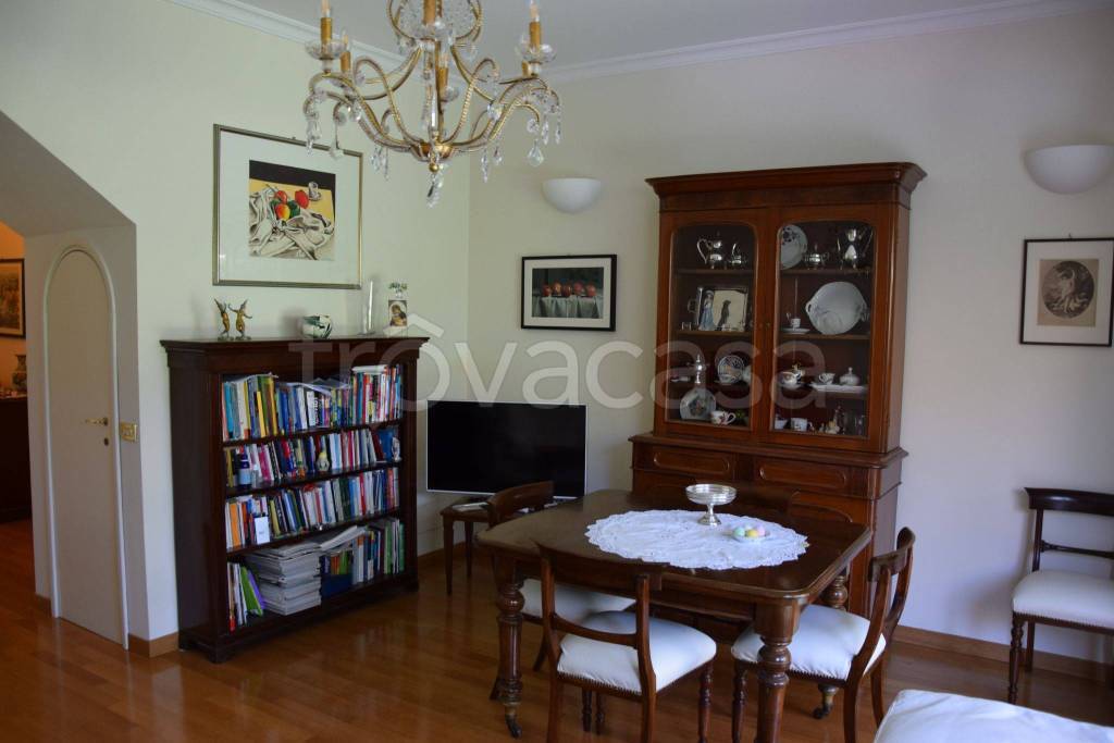 Villa a Schiera in in vendita da privato a Roma viale Gorgia di Leontini