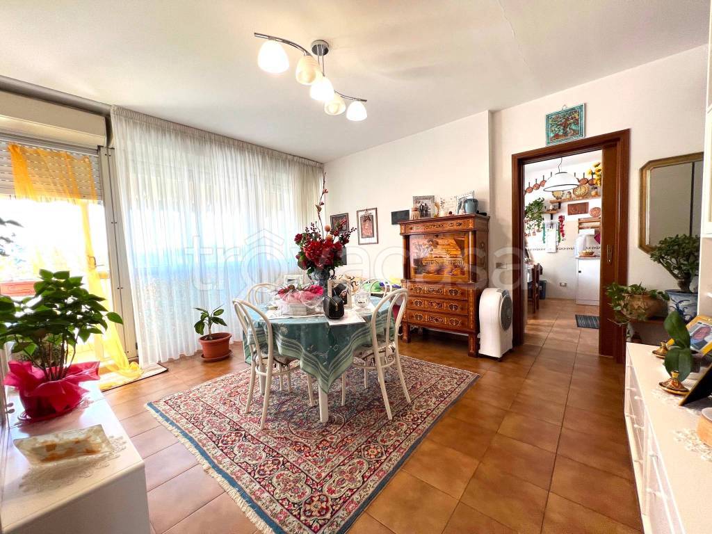 Appartamento in vendita a Genova via Elio Vittorini