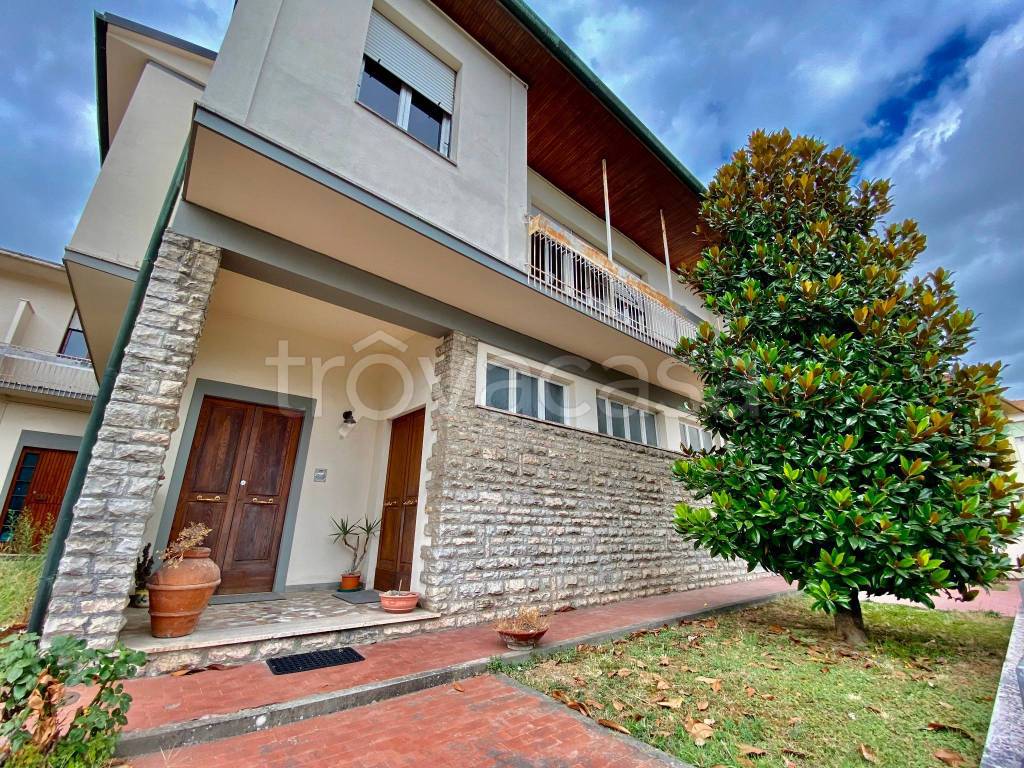 Appartamento in vendita a Ponsacco via Valdera Capannoli, 36