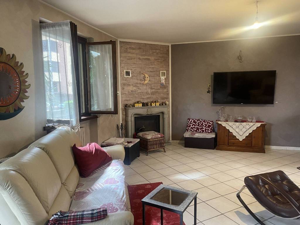 Villa Bifamiliare in vendita a Giussago via Traviganti, 2