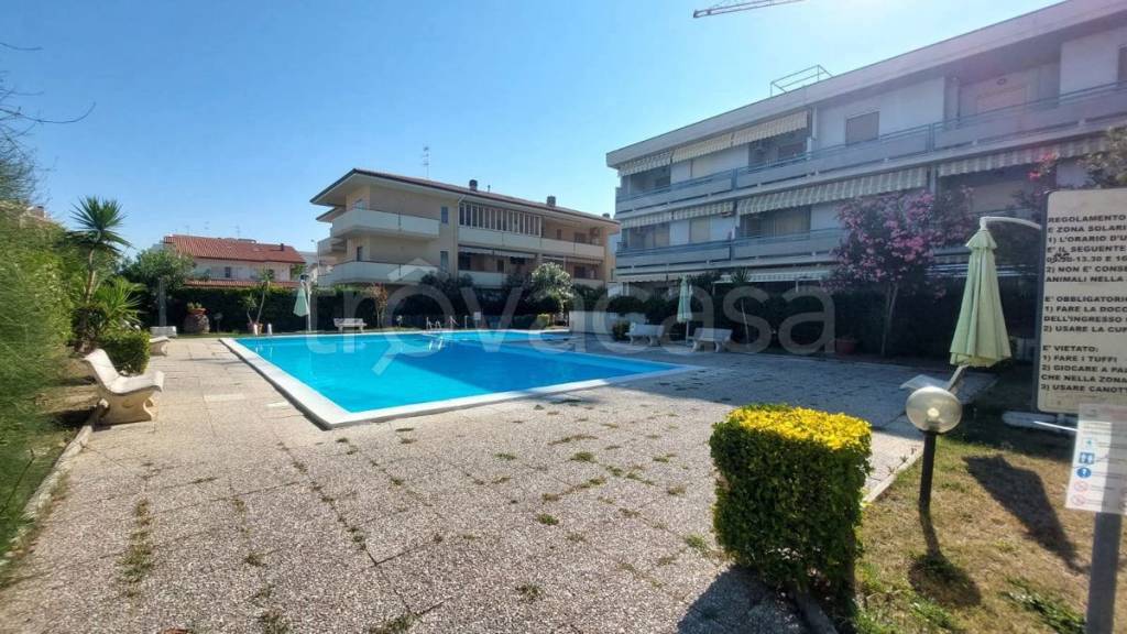 Mansarda in vendita a Tortoreto via Gozzano, 12