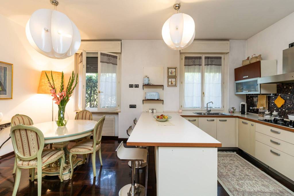 Villa in vendita a Brugherio via Torazza, 151