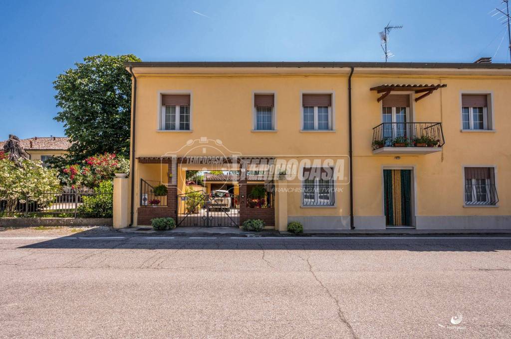 Appartamento in vendita ad Argenta via Opera Pia, Consandolo 24