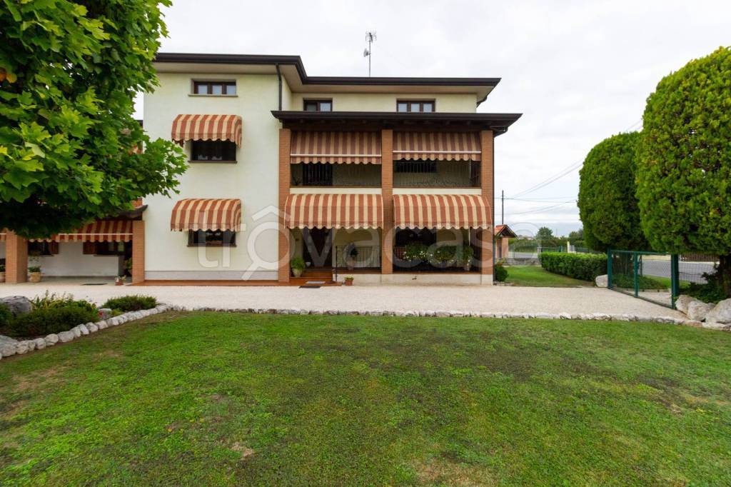 Villa Bifamiliare in vendita a Sacile san Giovanni di Livenza, 2A