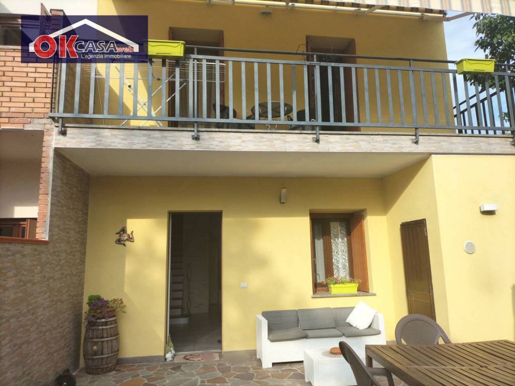 Villa a Schiera in vendita a Gorizia via Giulio Cesare