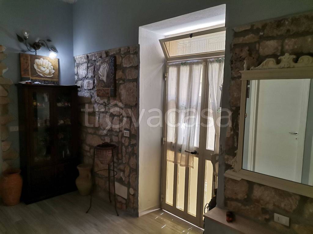 Intero Stabile in in vendita da privato a Rosolini via Annibale, 56