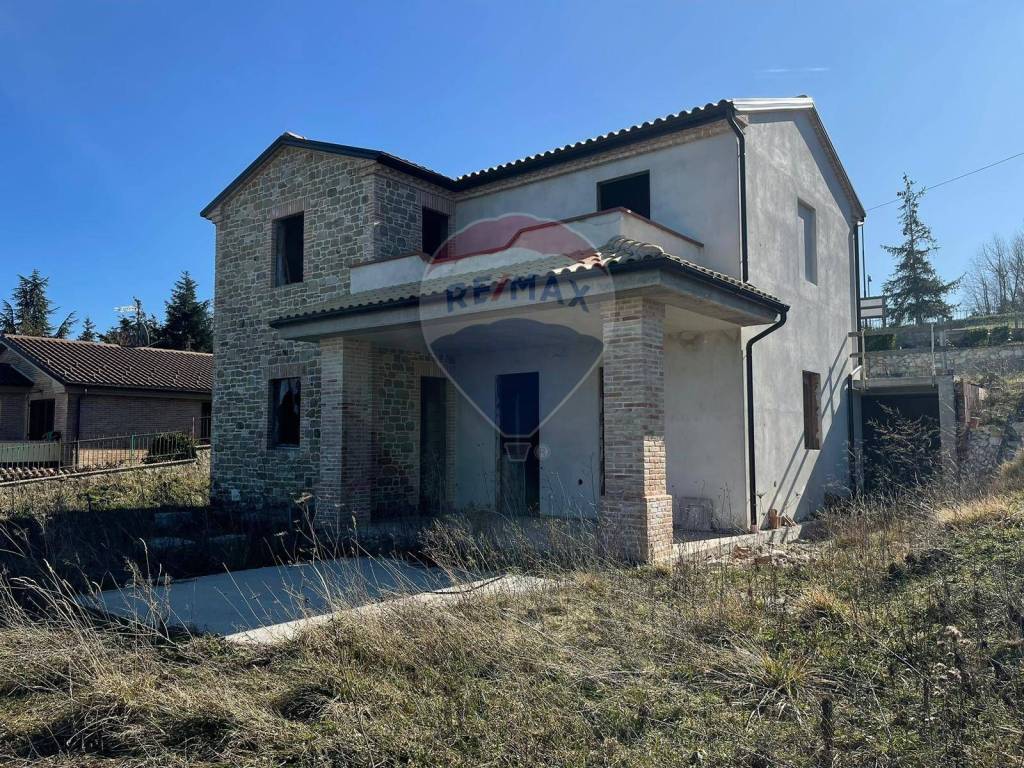 Villa in vendita a Cingoli