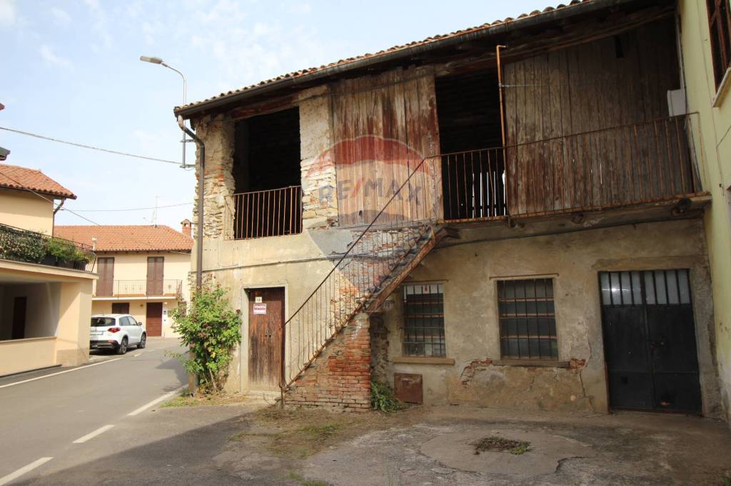 Rustico in vendita a Missaglia via montello