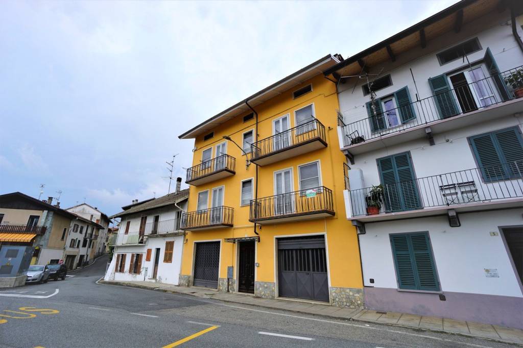 Casa Indipendente in vendita a Pettinengo via Roma, 3