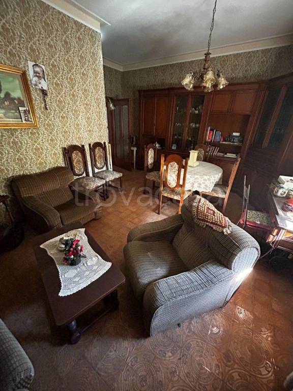 Villa in vendita a Suzzara via