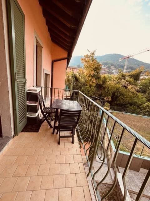 Appartamento in vendita ad Alzano Lombardo via Europa