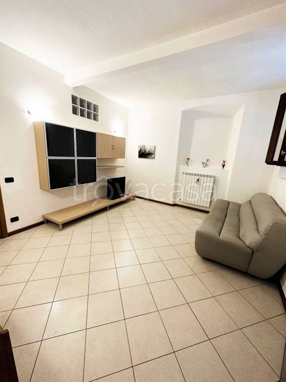 Appartamento in vendita a Pusiano via Giuseppe Mazzini