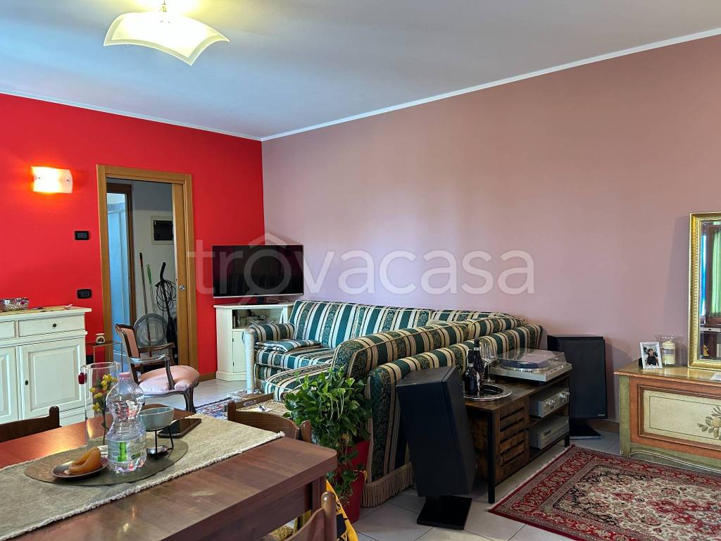 Appartamento in vendita a Rosà via Col Moschin