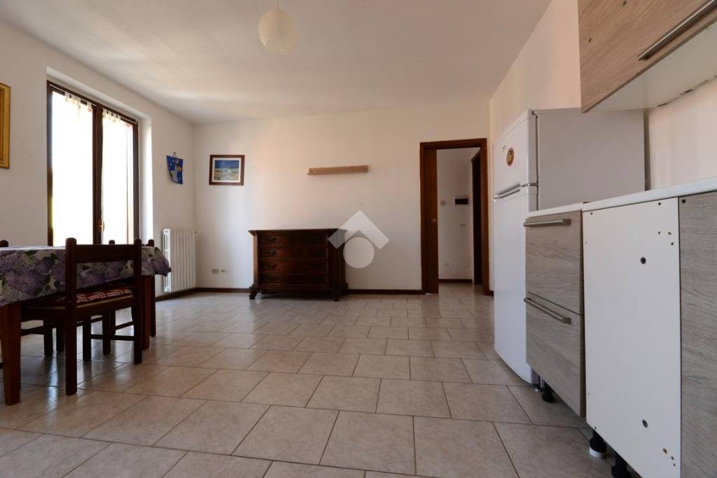 Appartamento in vendita a Dovera via Umberto I, 5