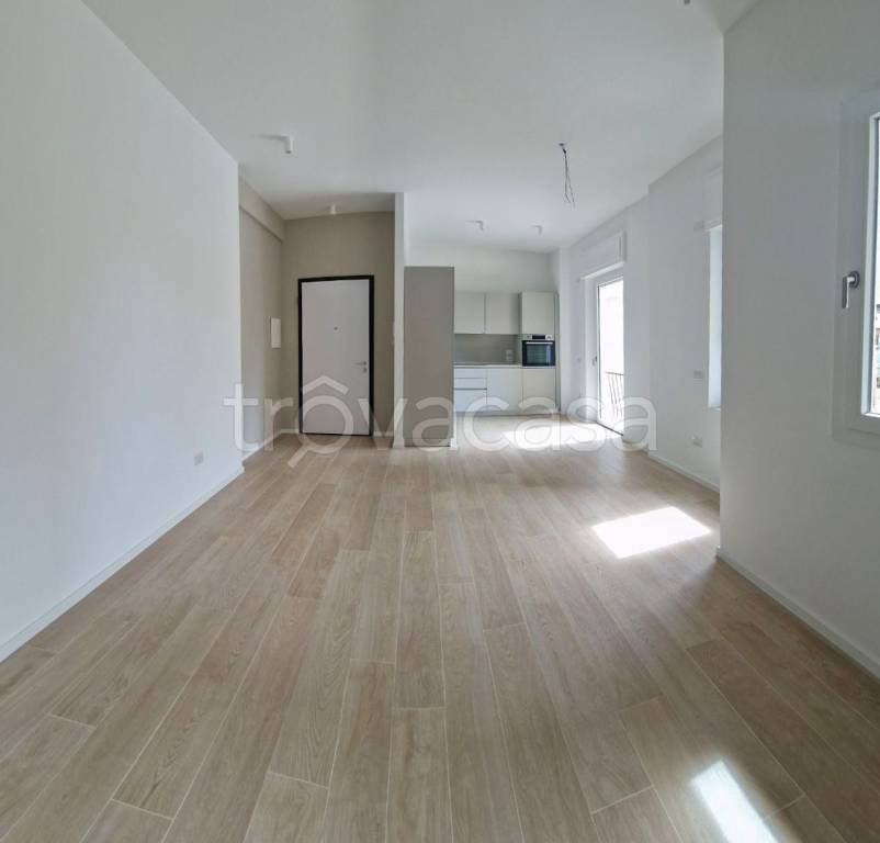 Appartamento in in vendita da privato a Cagliari via Palabanda, 2