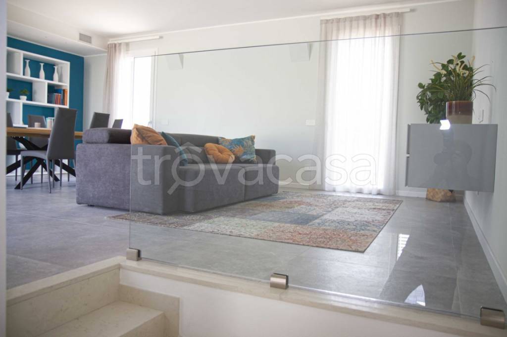 Appartamento in vendita a Salzano via Silvio Pellico