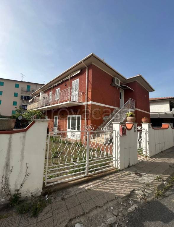 Appartamento in vendita a Cecina