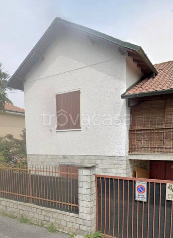 Villa in in vendita da privato a Bellusco via Giovanni Pascoli, 9