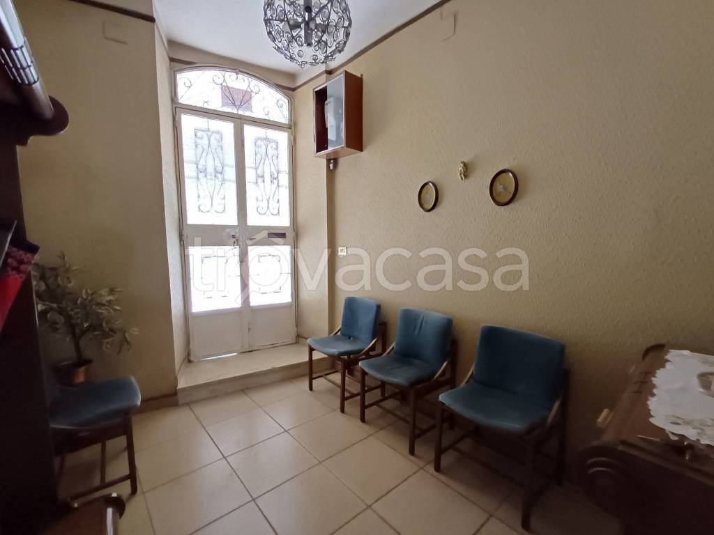 Appartamento in vendita a Caltagirone via Romano, 18