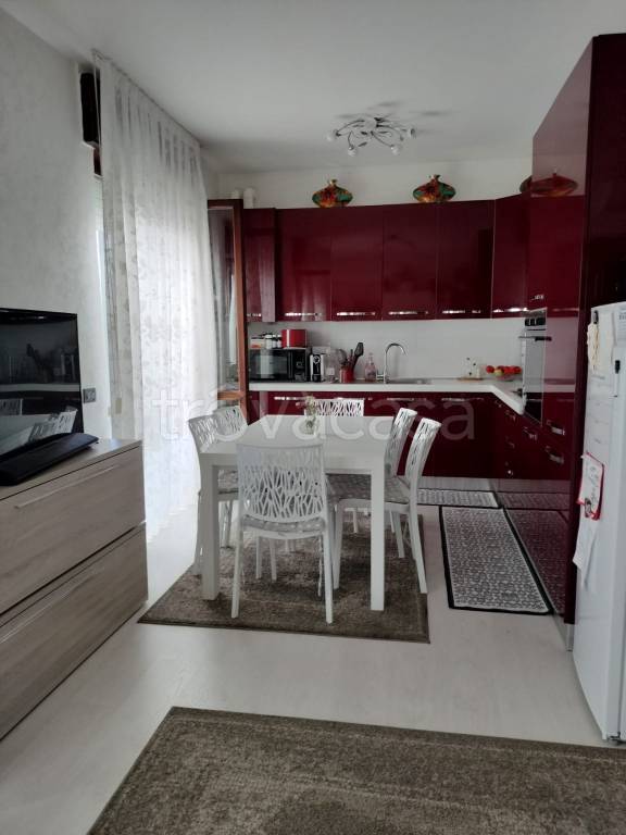 Appartamento in vendita a Montecchio Maggiore via Fabio Filzi