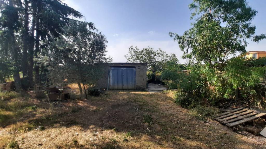 Villa in vendita ad Aprilia via Giovanni Battista Bodoni