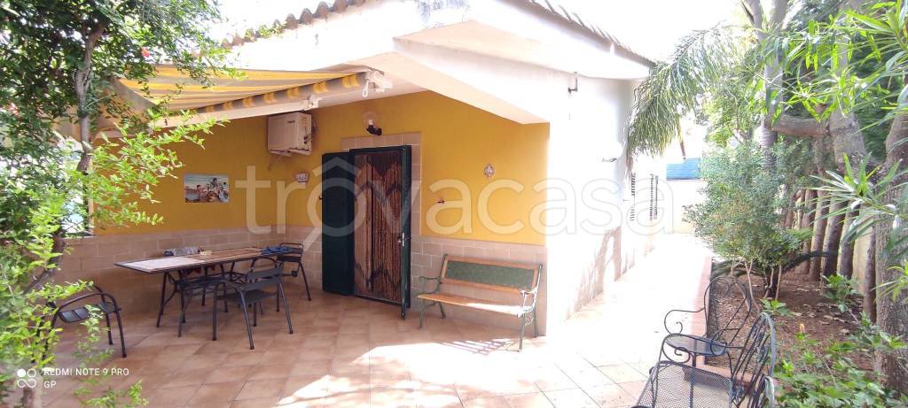 Villa a Schiera in in vendita da privato a Ribera contrada Cisternazza