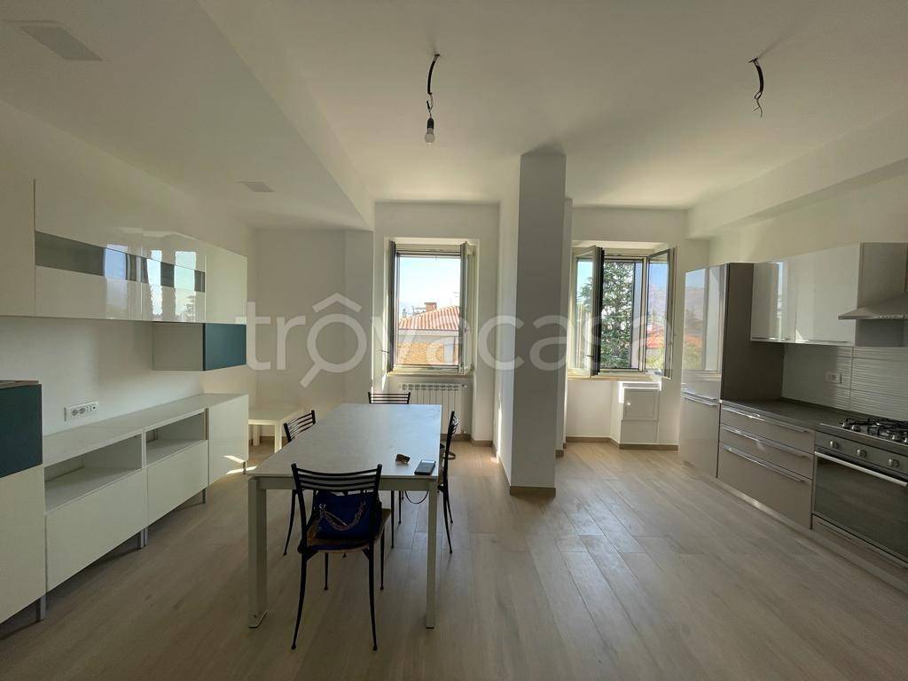 Appartamento in vendita ad Avezzano via Libia, 6