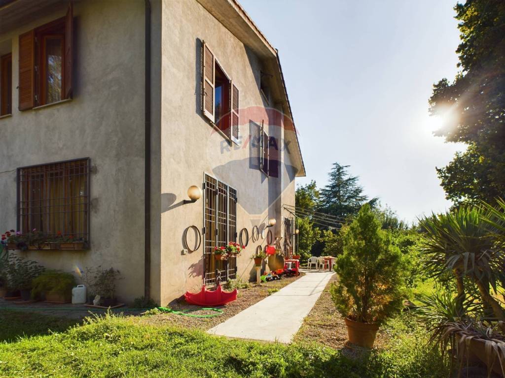 Villa in vendita a Capranica località Cappuccino, snc