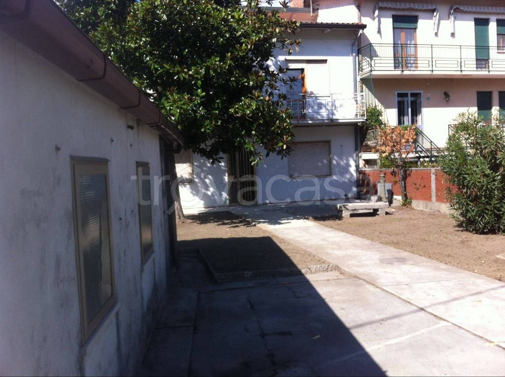 Villa a Schiera in in vendita da privato ad Arquà Polesine via Giuseppe Mazzini