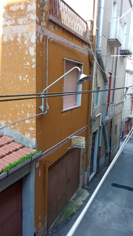 Appartamento in in vendita da privato a Valguarnera Caropepe via 20 Settembre, 42