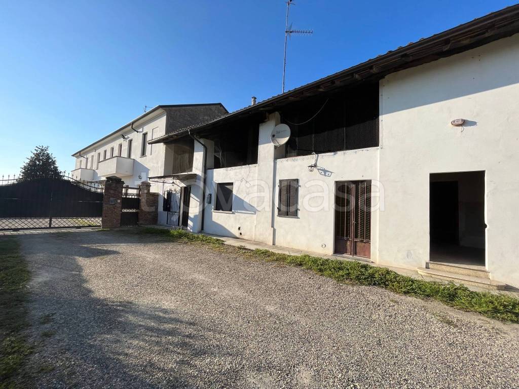 Casa Indipendente in vendita ad Asigliano Vercellese vicolo Simonasso, 3