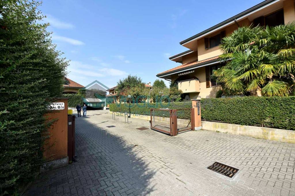 Appartamento in vendita a Buccinasco via Luigi Cadorna, 8