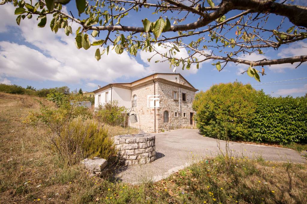 Casa Indipendente in vendita a Busso strada Interpoderale Ciappariello