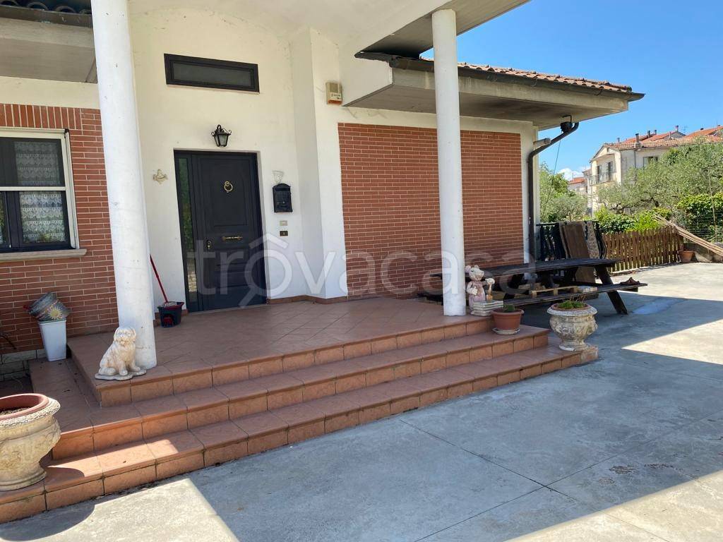 Villa Bifamiliare in vendita a Isernia via Pietranticola