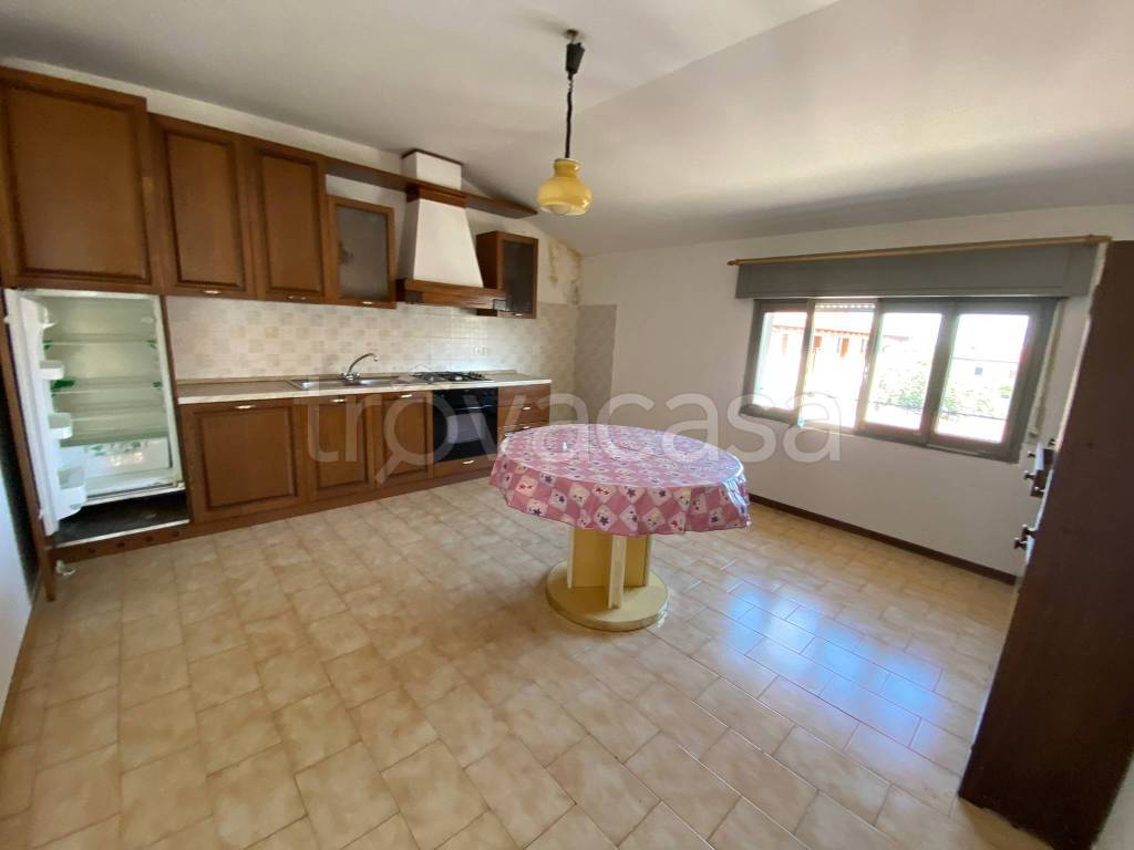 Intero Stabile in vendita ad Aviano via Roma, 44