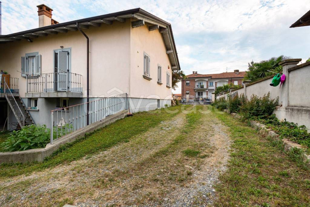 Villa in vendita a Bianzè via Re Umberto I, 25