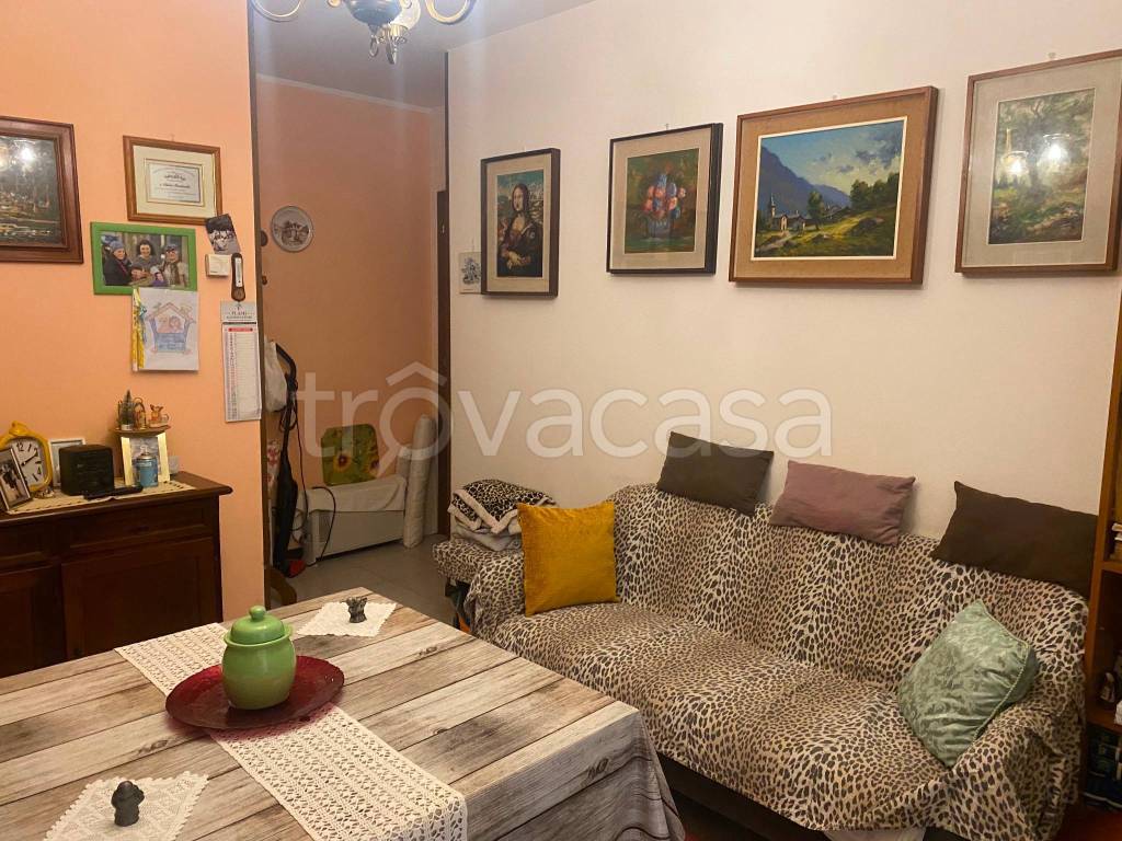 Appartamento in vendita a Domodossola via Enrico De Nicola, 42