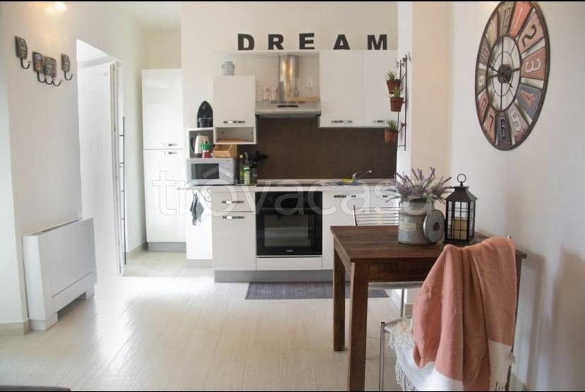 Appartamento in vendita a Cannobio via Paolo Zaccheo