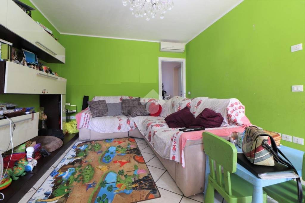 Villa a Schiera in vendita a Porto Mantovano via Gramsci, 1