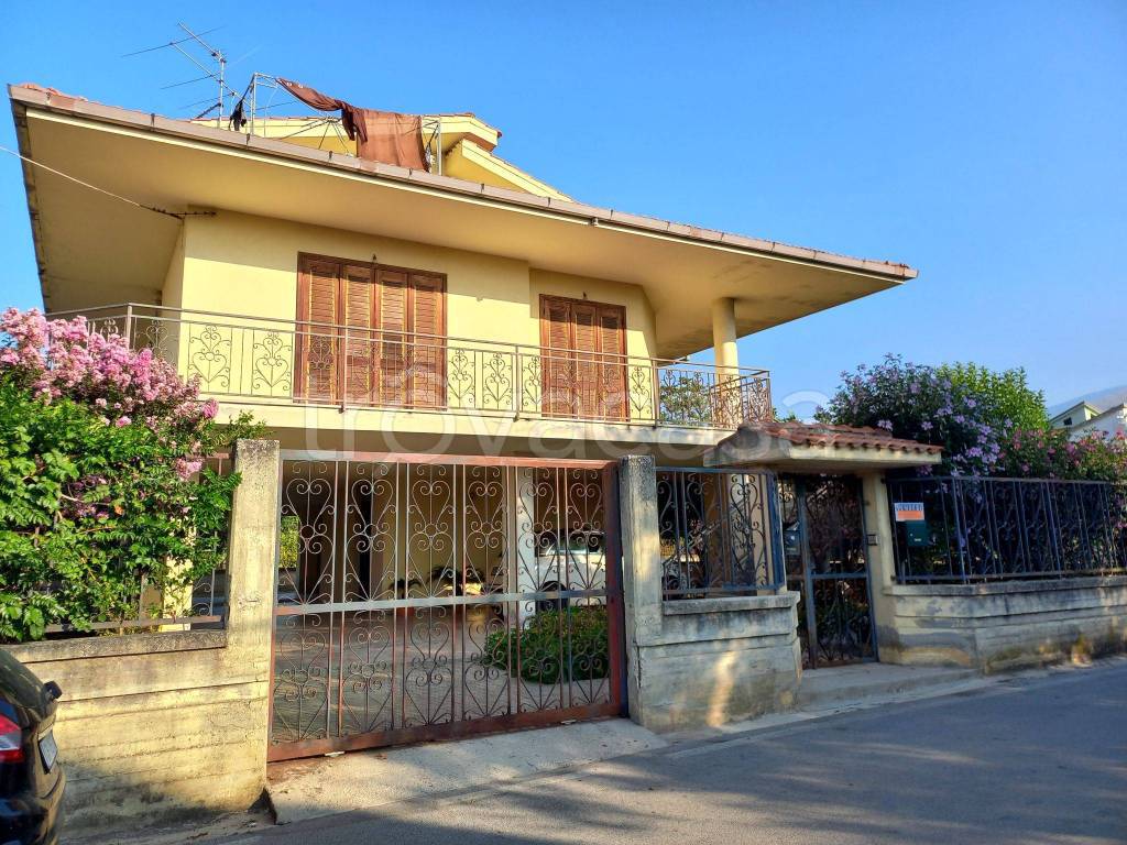 Villa in in vendita da privato a Pignataro Maggiore via Franco Simeone, 10