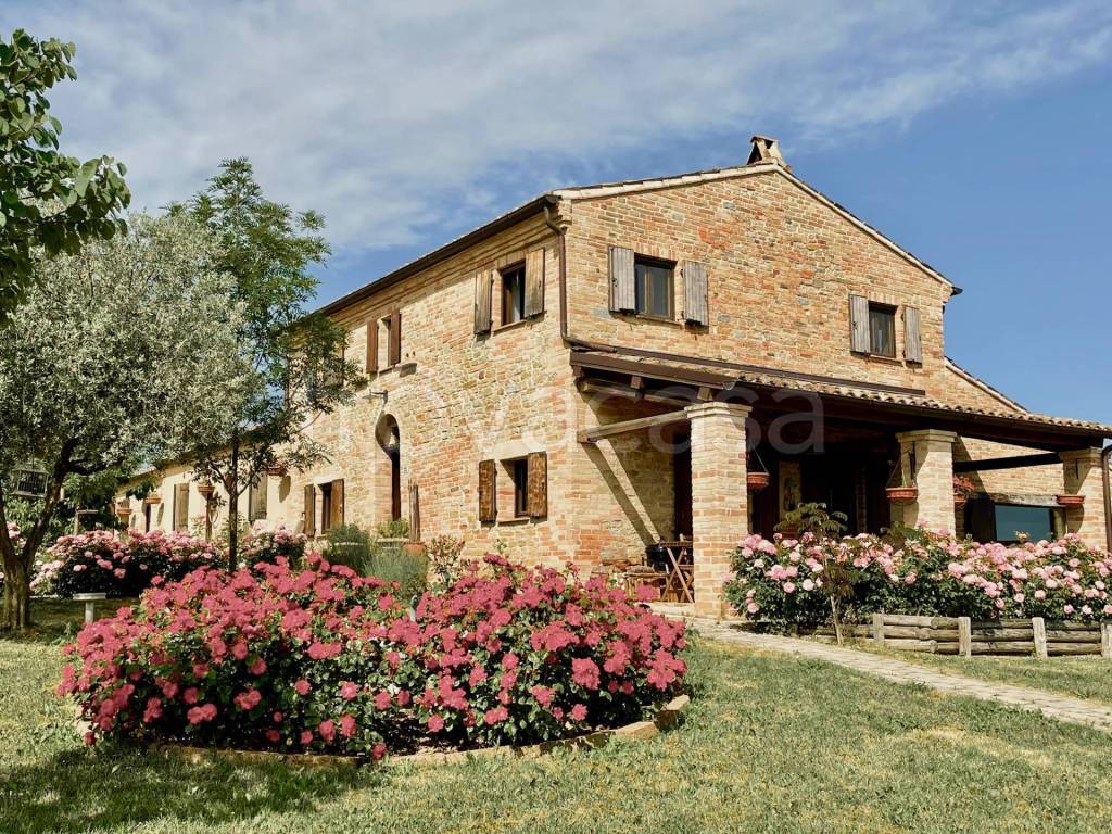 Rustico in vendita a Falerone